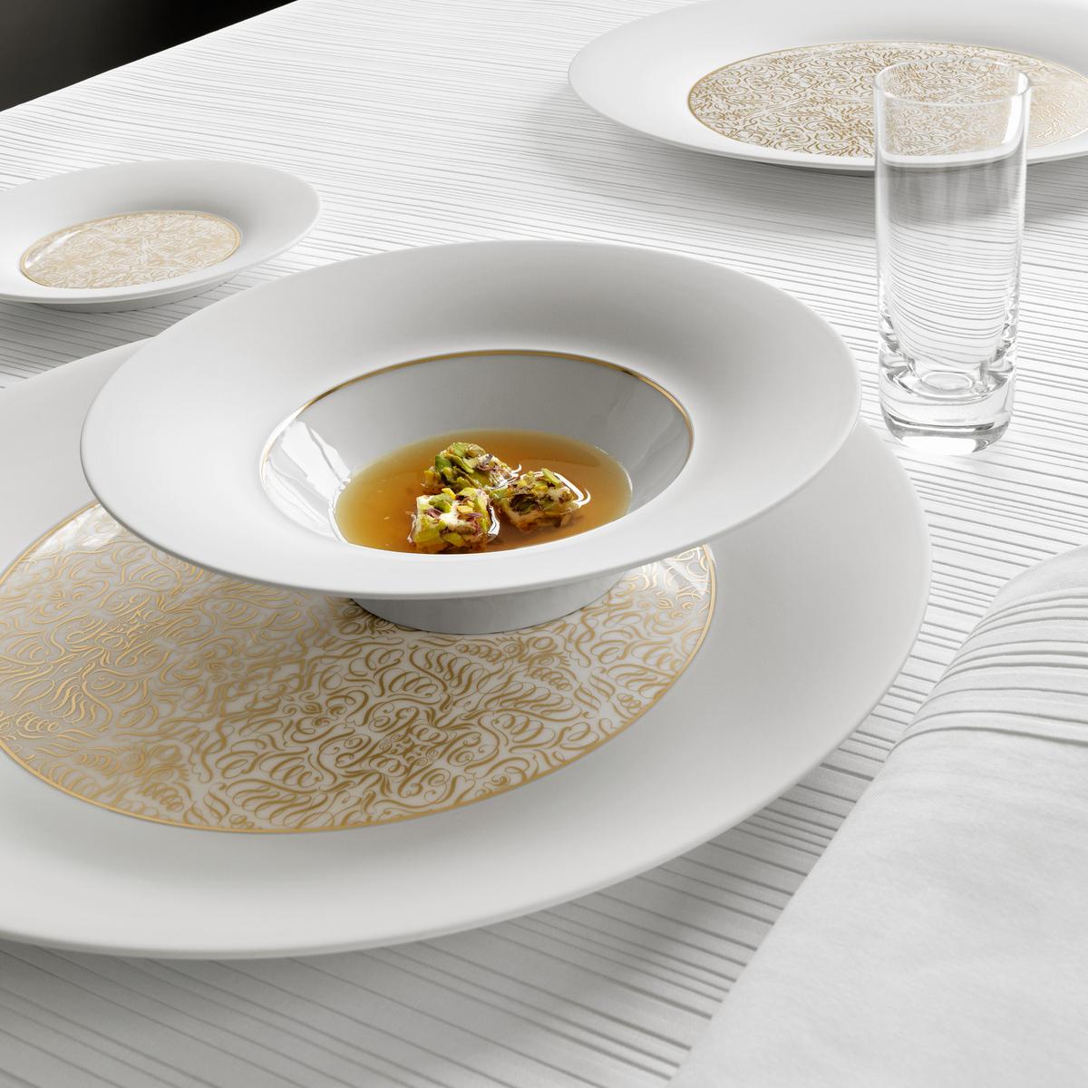 Hering Berlin Alif Gold Dinnerware | Artedona.com