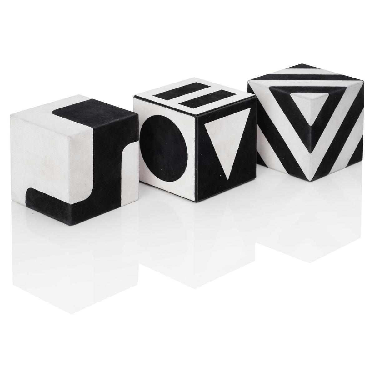 GioBagnara Black & White paperweights | artedona.